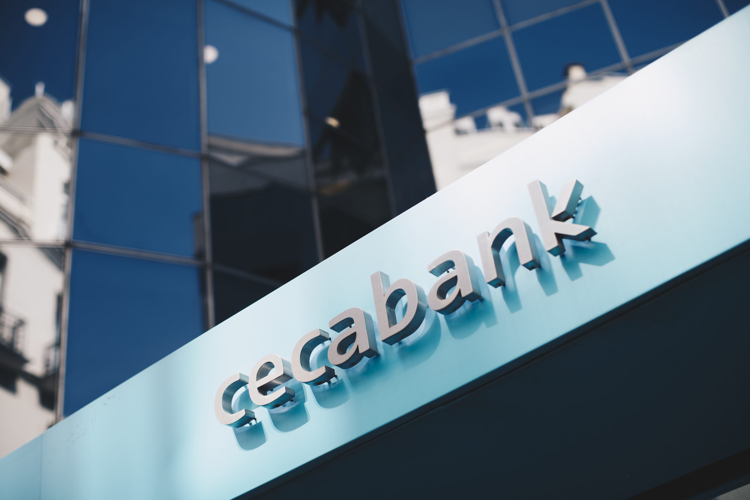 Cecabank begins 2025 with more than €350 billion in assets under ...